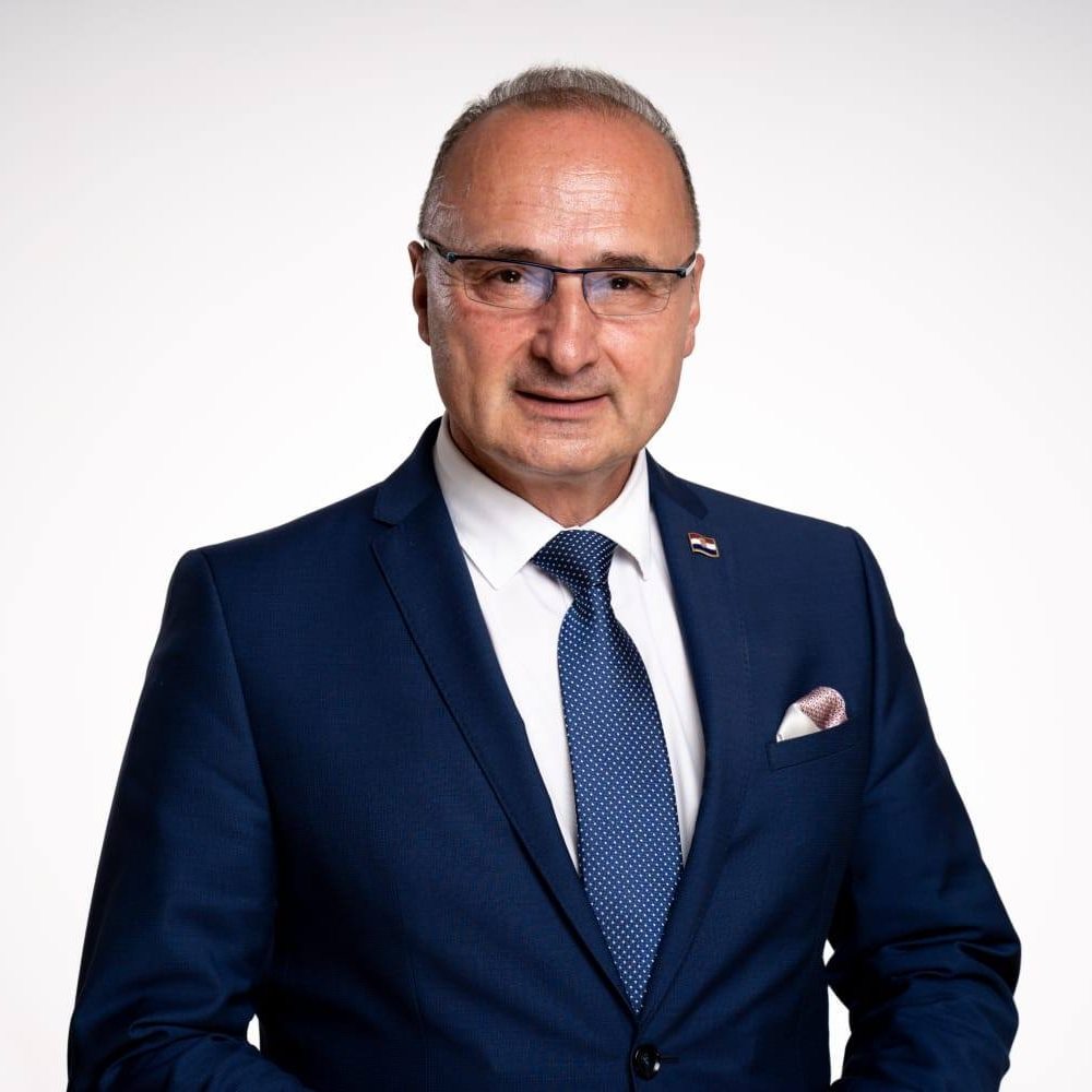 Ministar Grlić Radman – Nisam namjerno sakrio milijune – epoha